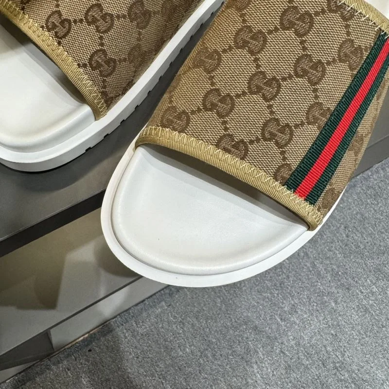 Brand-authenticated Gucci Slippers