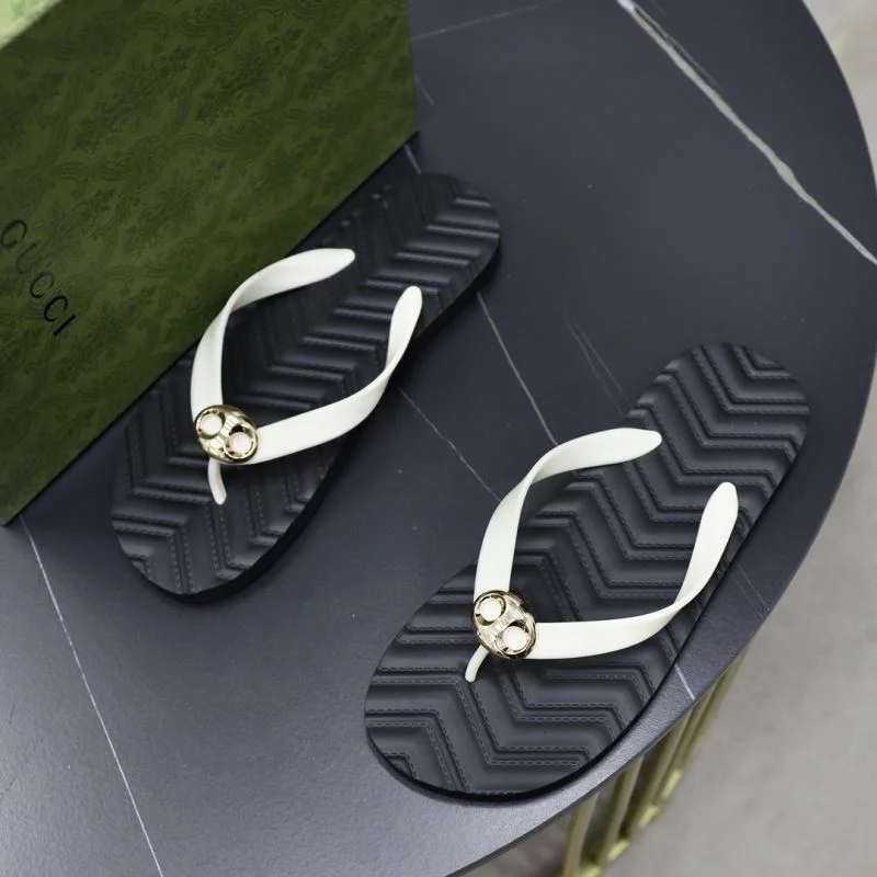 Top match Gucci Slippers