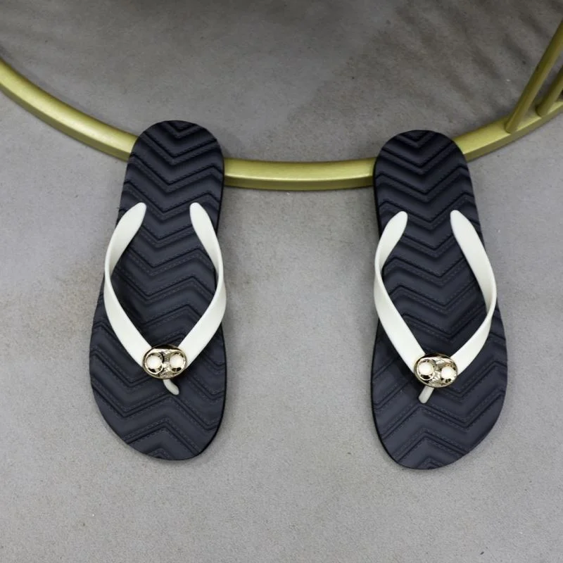 Top match Gucci Slippers