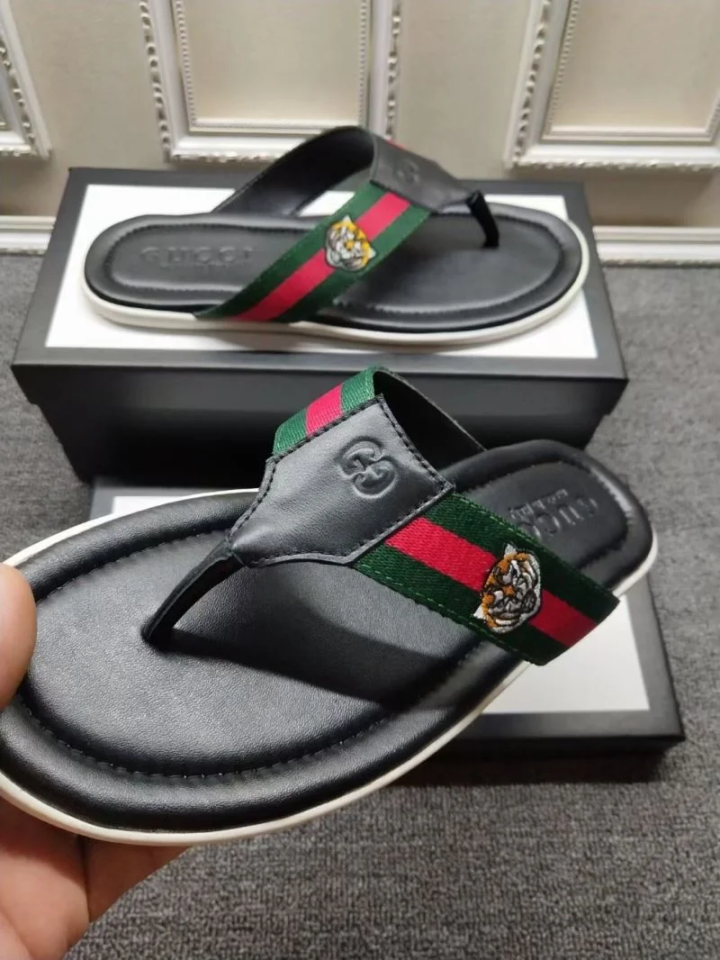 Brand-authenticated Gucci Slippers