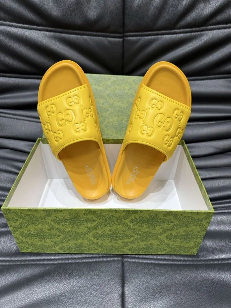 Brand-authenticated Gucci Slippers
