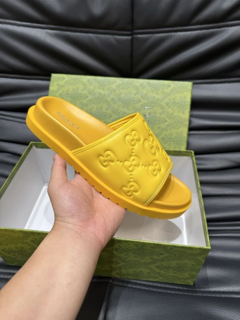 Brand-authenticated Gucci Slippers