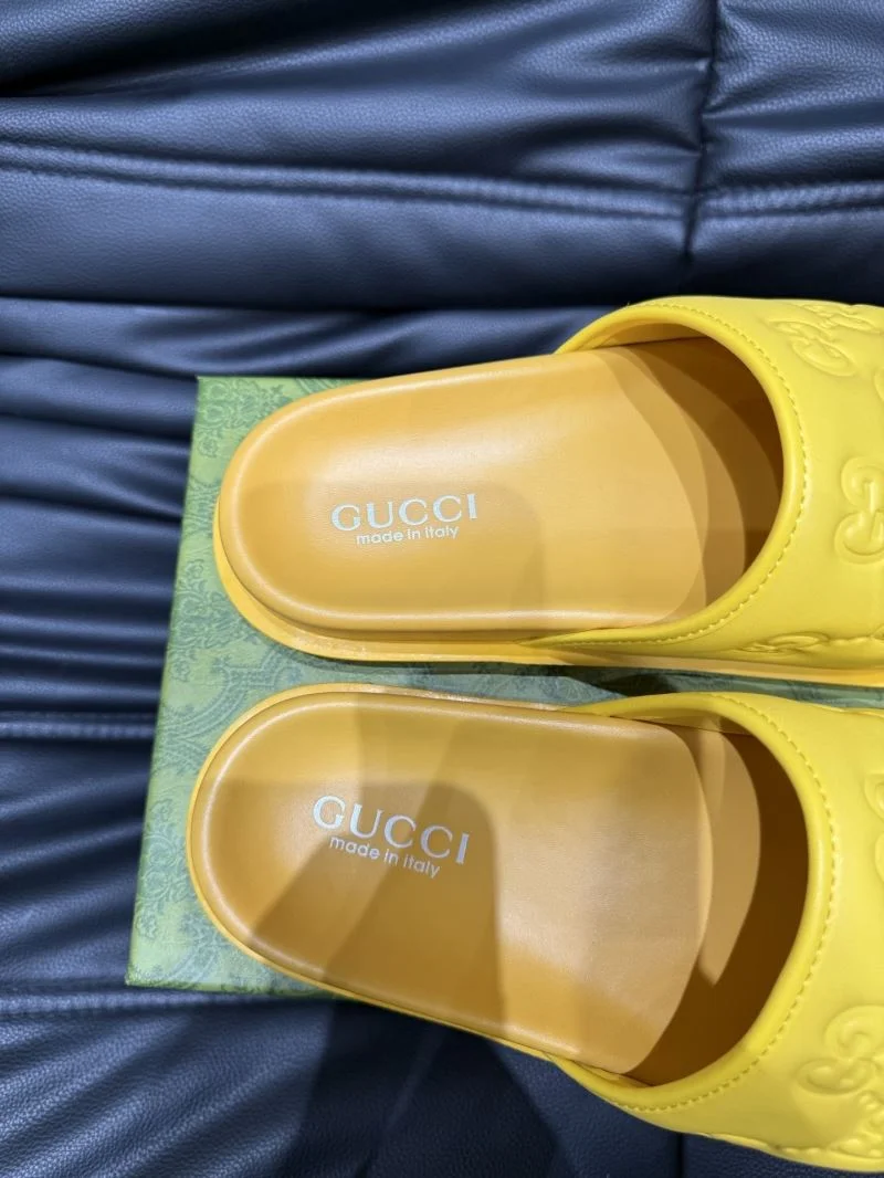 Brand-authenticated Gucci Slippers