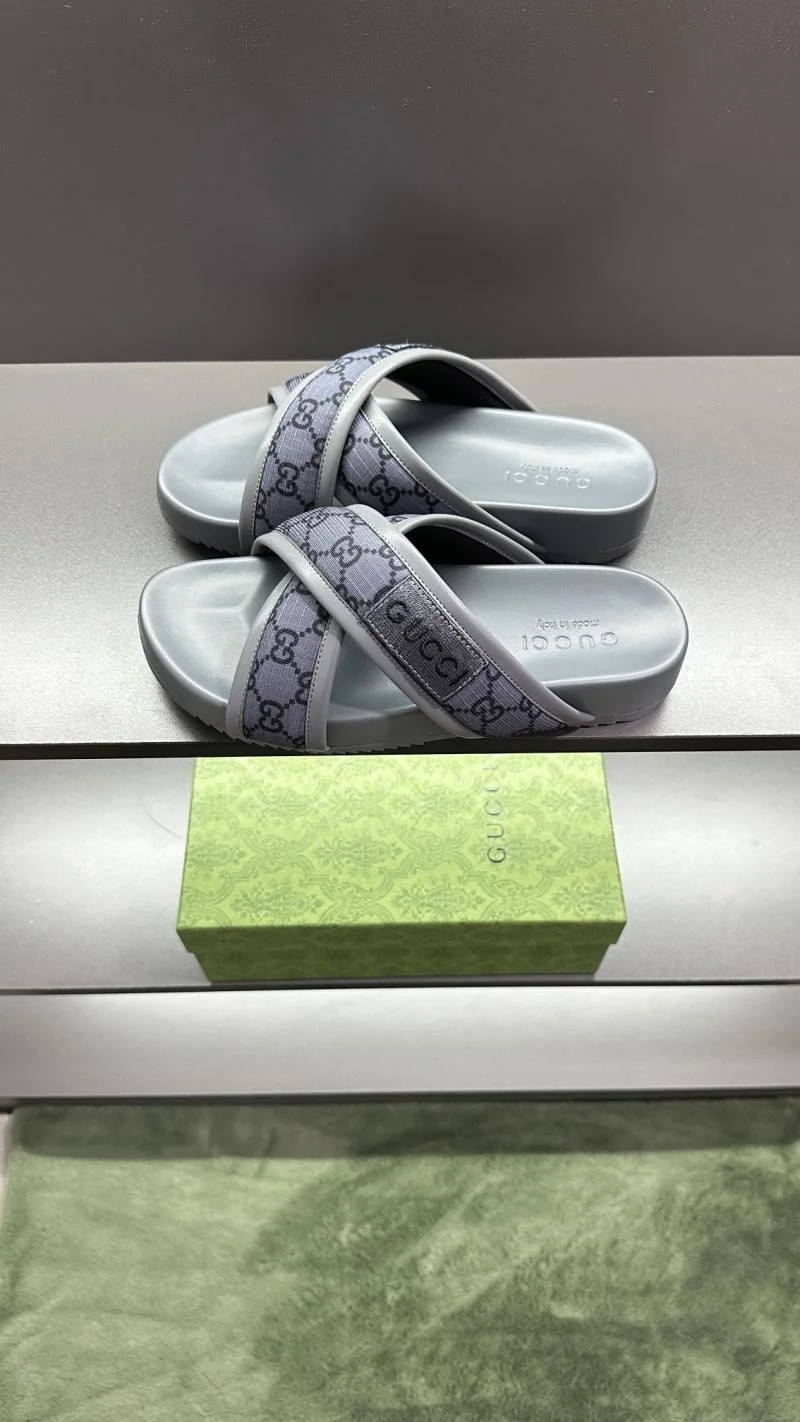 Top match Gucci Slippers
