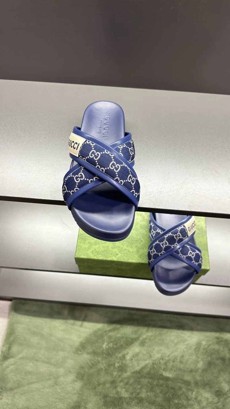 Exact replica Gucci Slippers