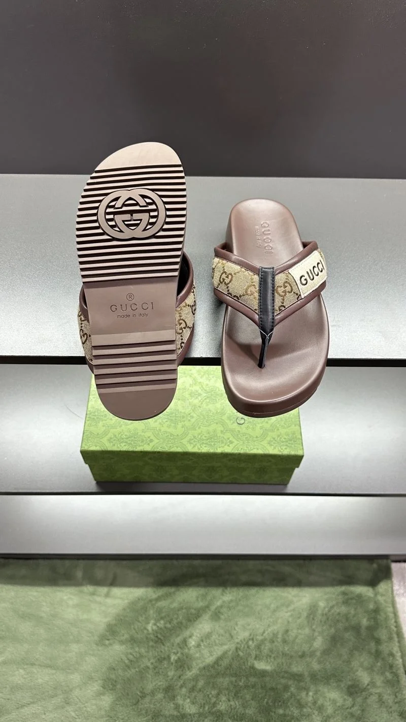 Brand-authenticated Gucci Slippers