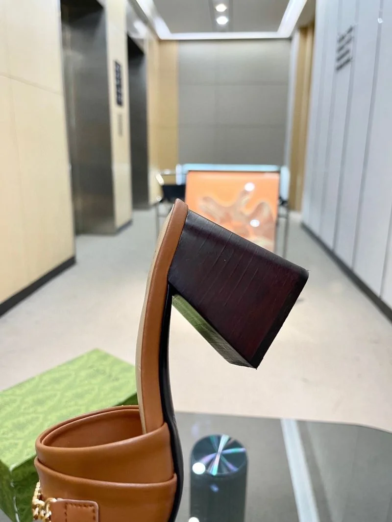 Low-cost Gucci Slippers