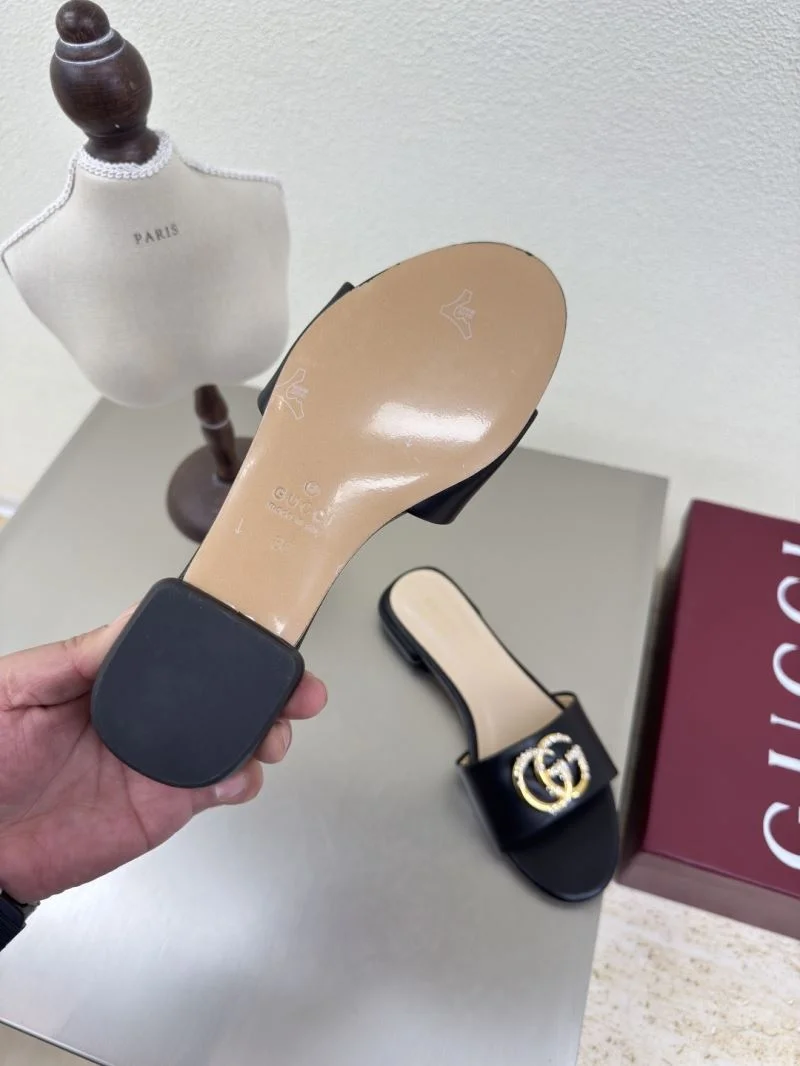 Top match Gucci Slippers