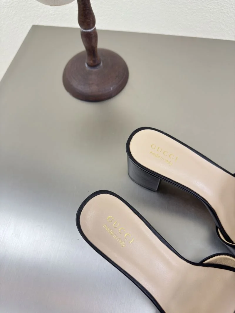 Accurate model Gucci Slippers