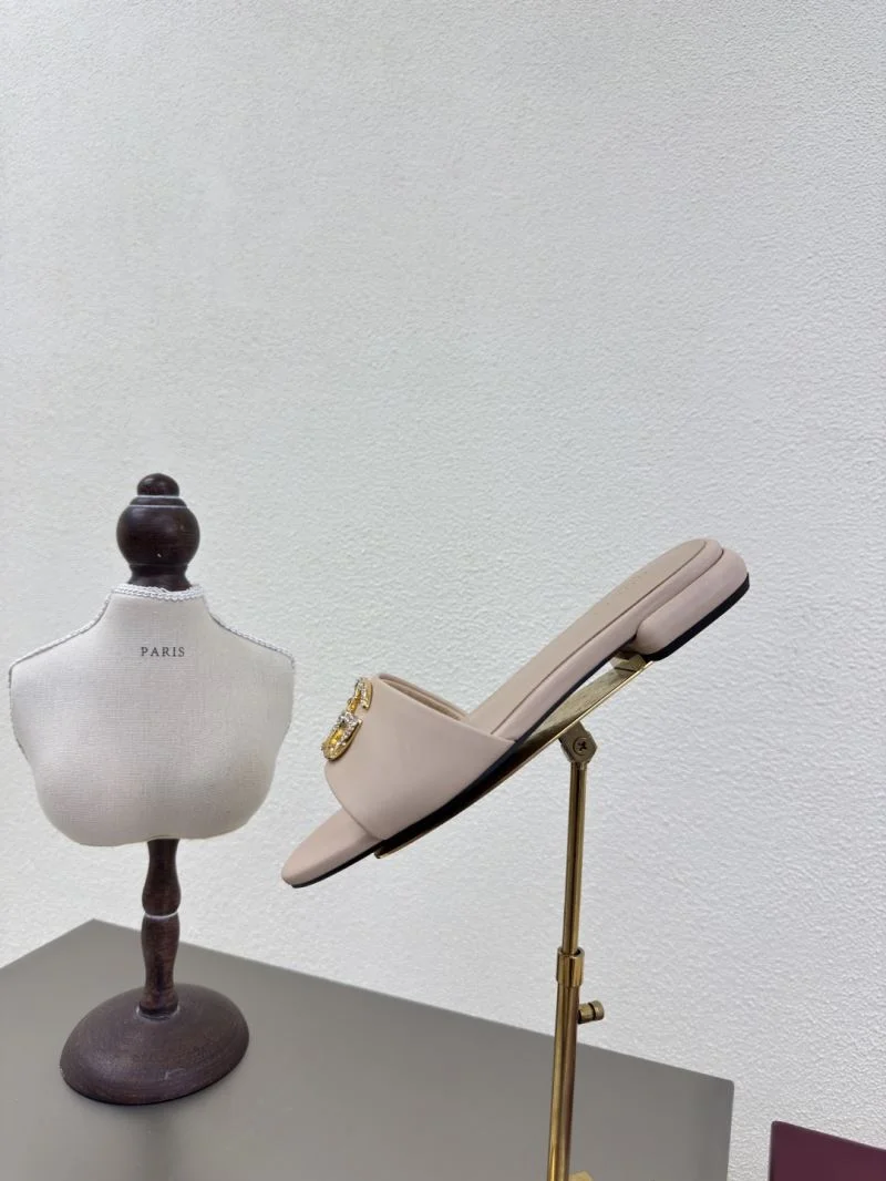 Top match Gucci Slippers