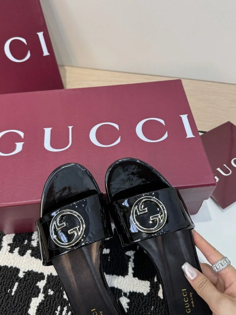 Low-cost Gucci Slippers