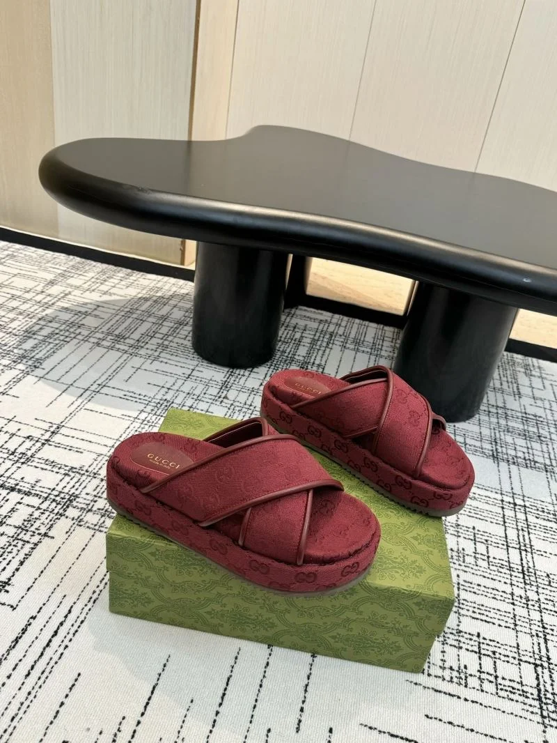 Top match Gucci Slippers