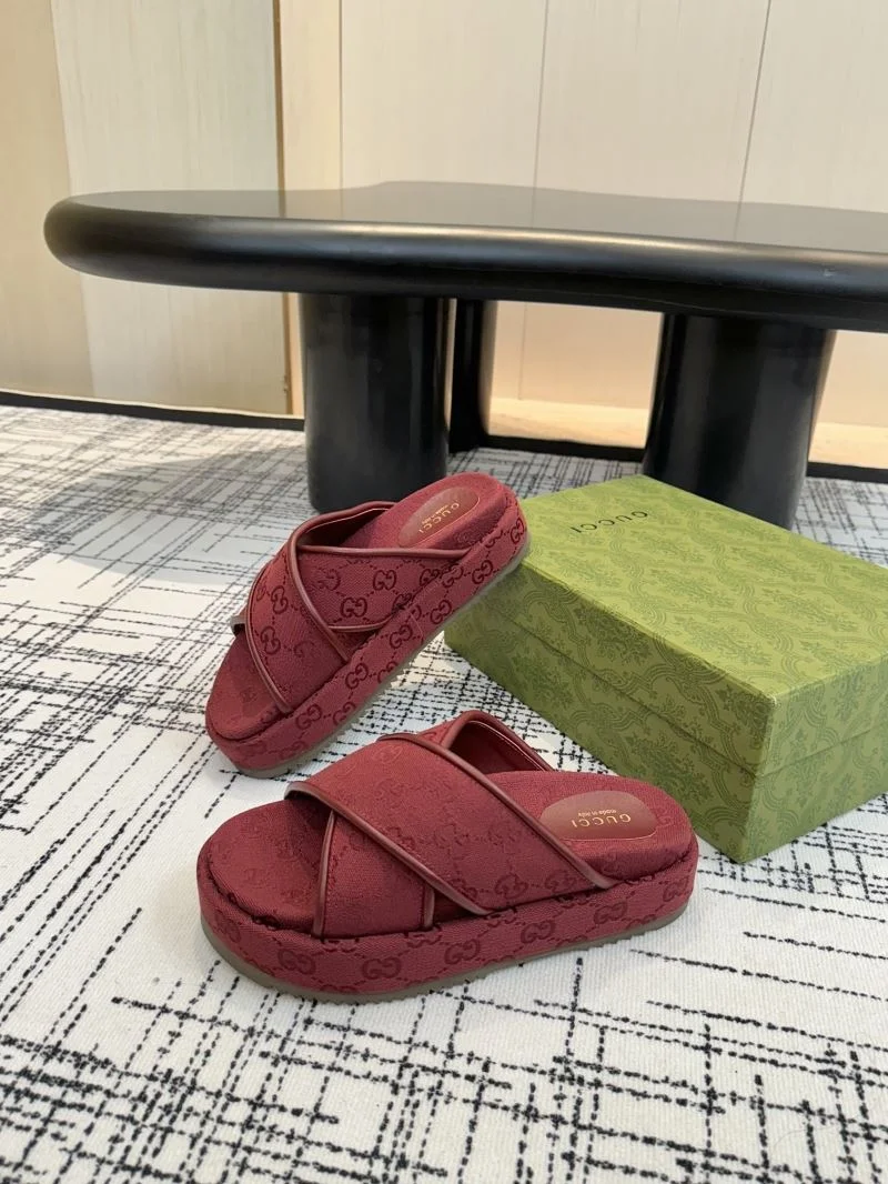 Top match Gucci Slippers