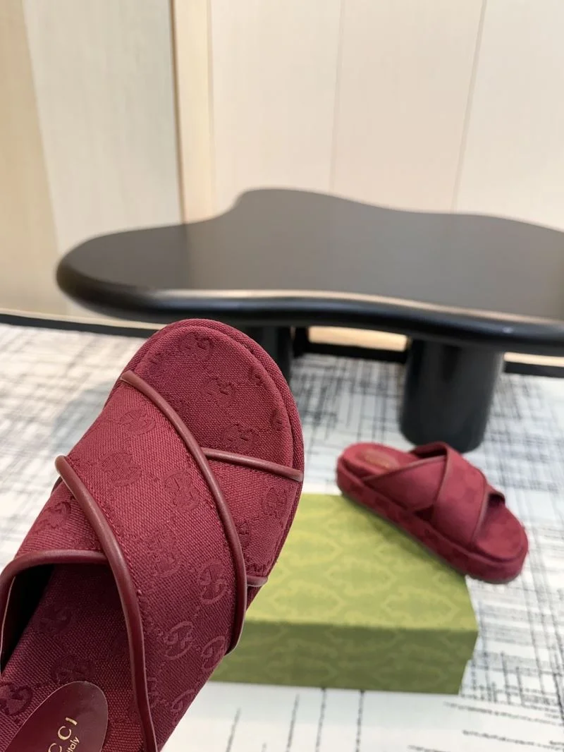 Top match Gucci Slippers