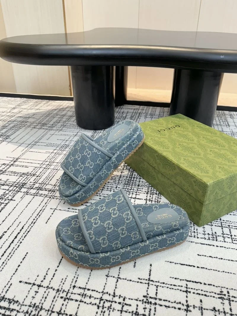 Accurate model Gucci Slippers
