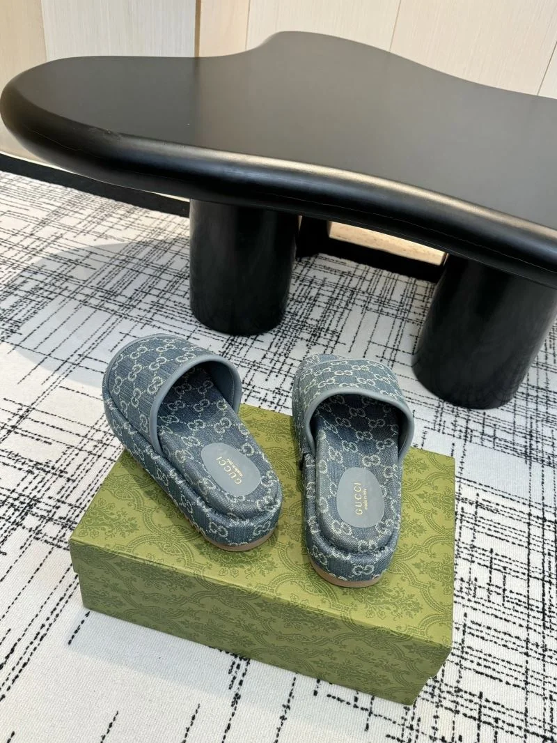 Accurate model Gucci Slippers