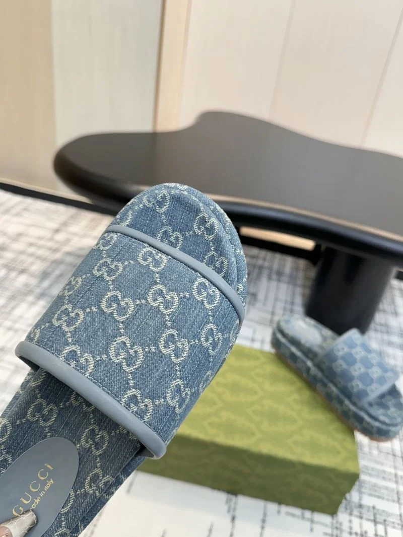 Accurate model Gucci Slippers