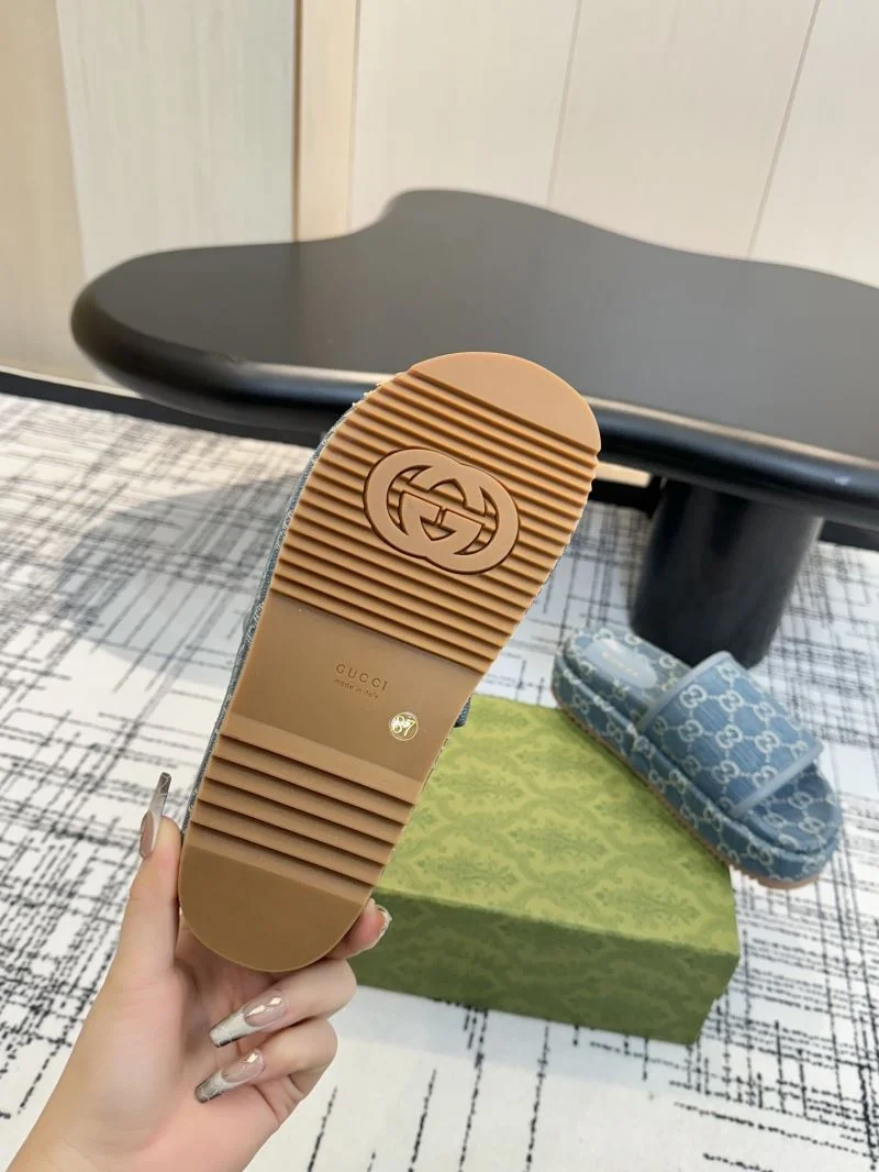 Accurate model Gucci Slippers