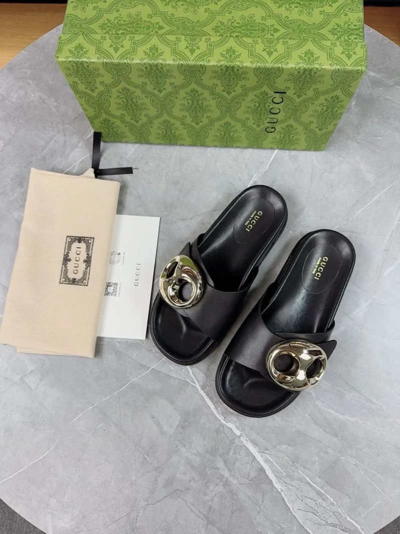Top match Gucci Slippers
