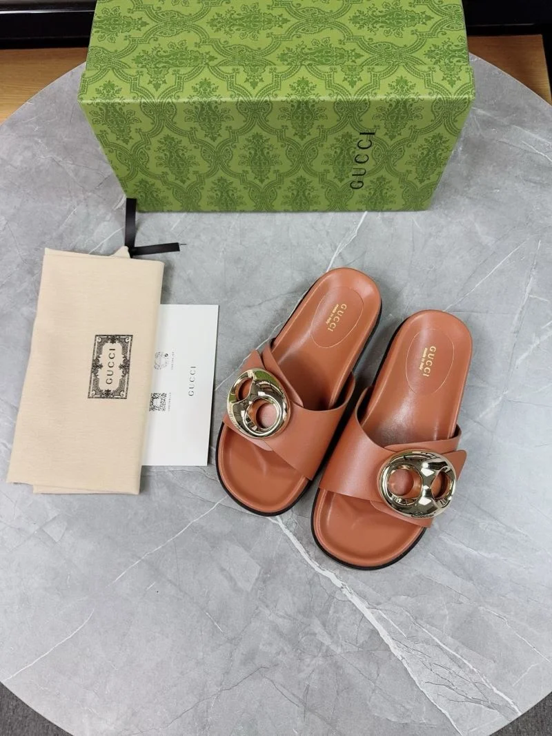 Top match Gucci Slippers
