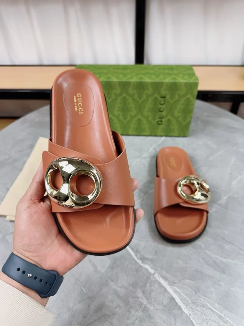 Top match Gucci Slippers