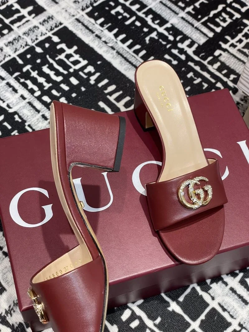 Brand-authenticated Gucci Slippers