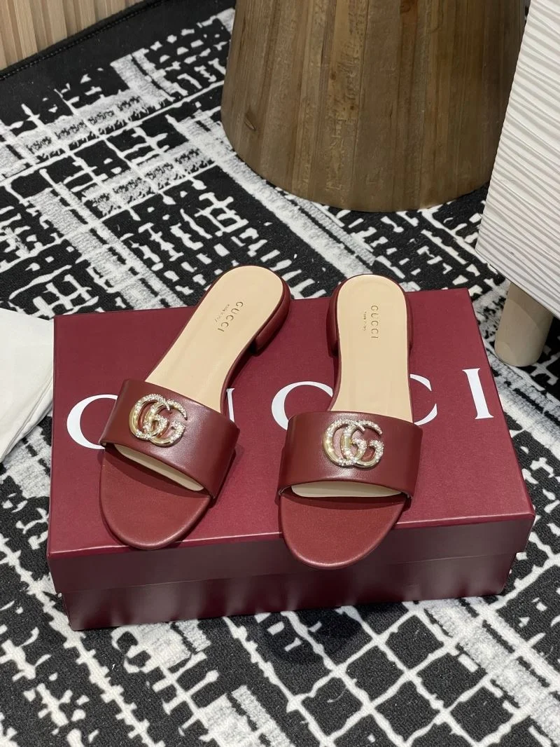 Low-cost Gucci Slippers