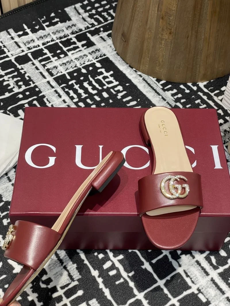 Low-cost Gucci Slippers