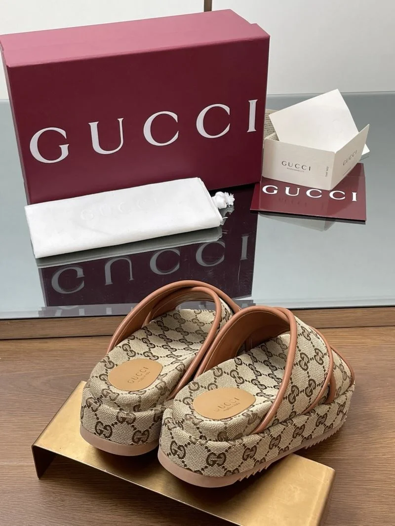 Top mirror Gucci Slippers