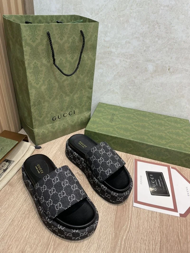 Accurate model Gucci Slippers