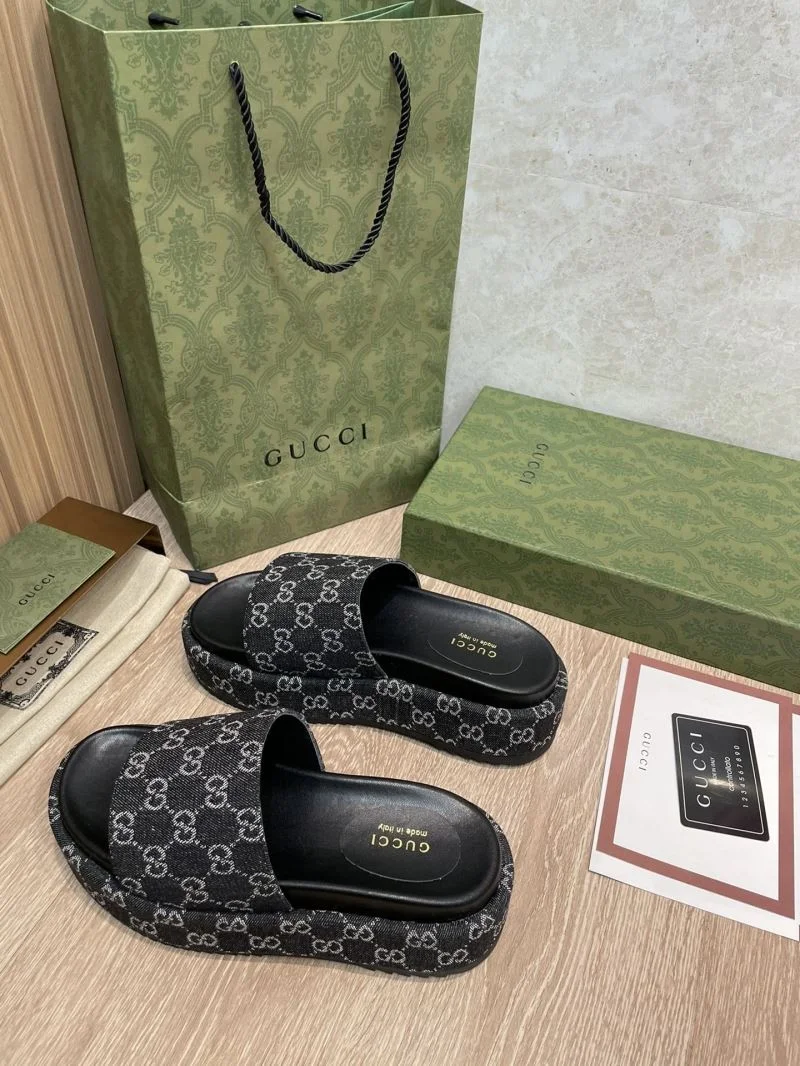 Accurate model Gucci Slippers