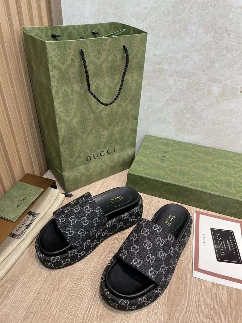 Accurate model Gucci Slippers