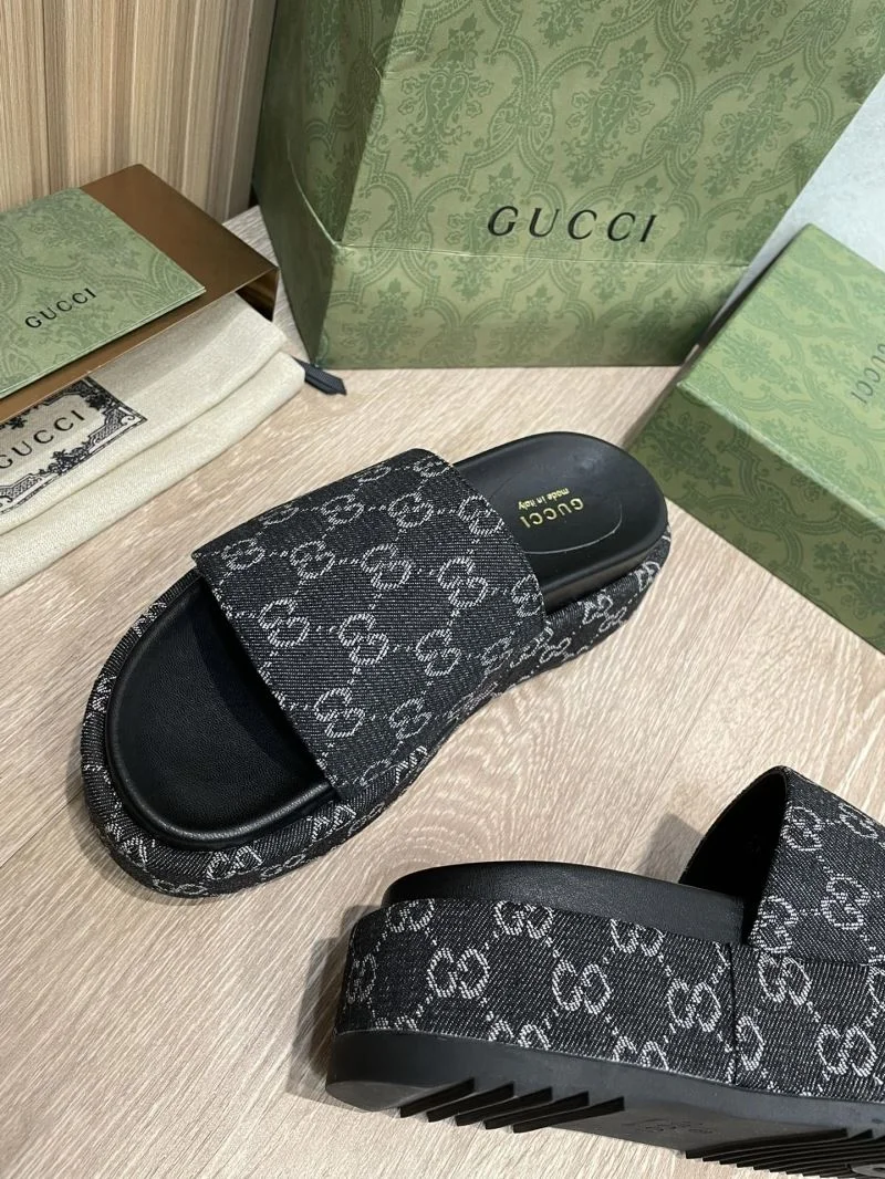Accurate model Gucci Slippers