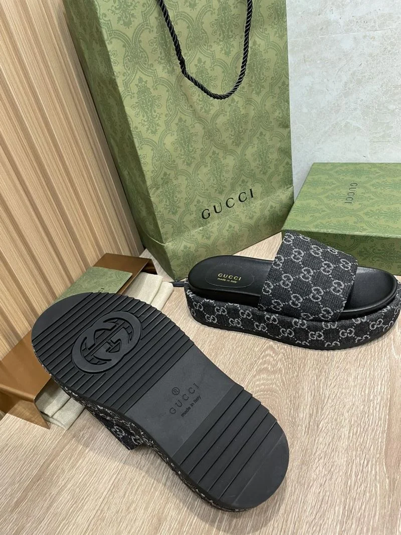Accurate model Gucci Slippers