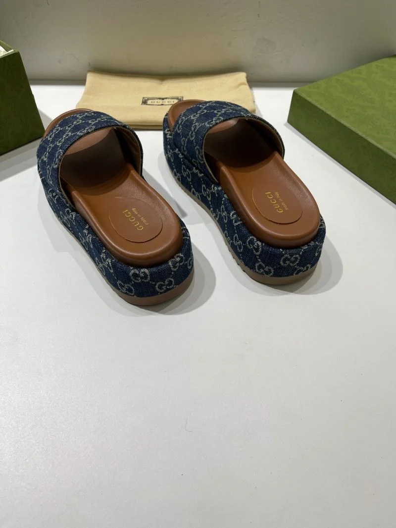 Exact replica Gucci Slippers