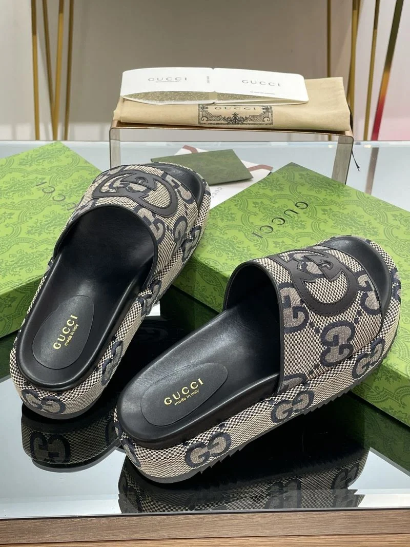 Brand-authenticated Gucci Slippers