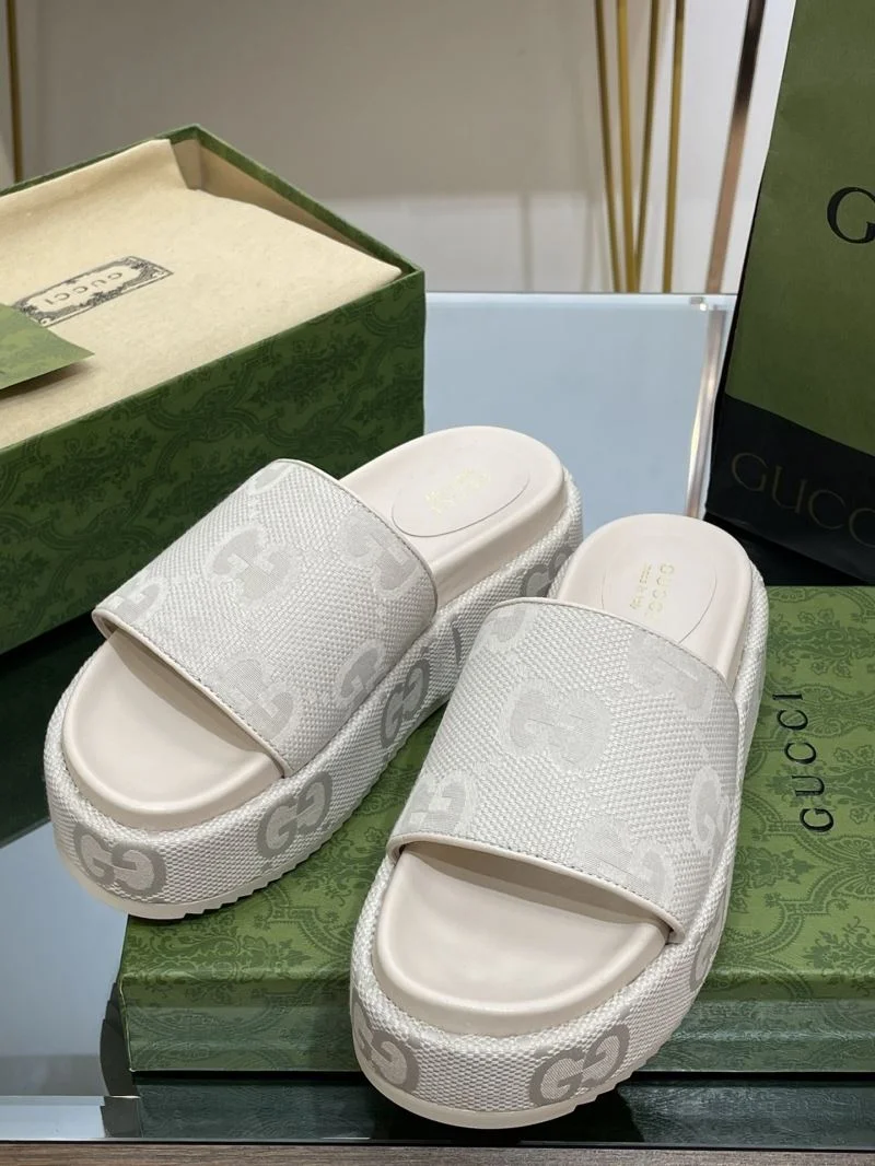 Low-cost Gucci Slippers