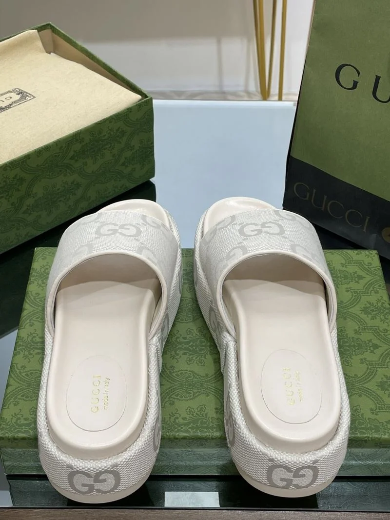 Low-cost Gucci Slippers