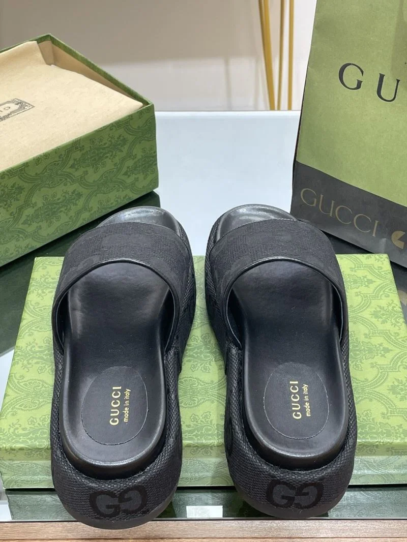 Accurate model Gucci Slippers