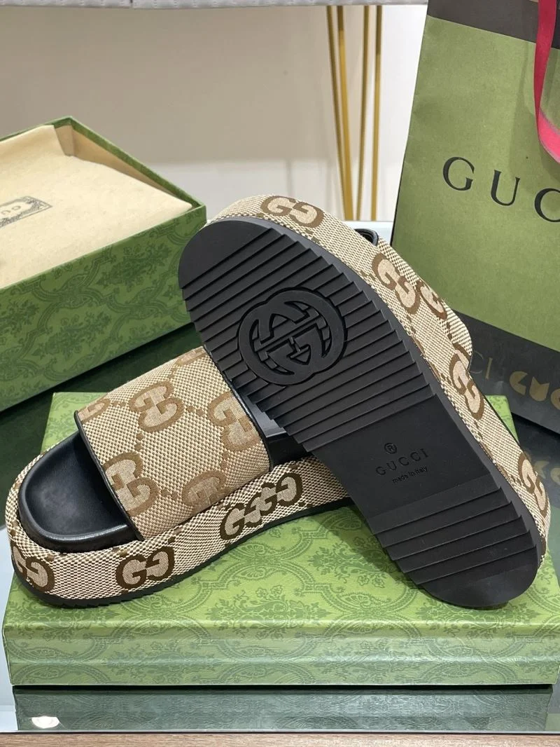 Top match Gucci Slippers