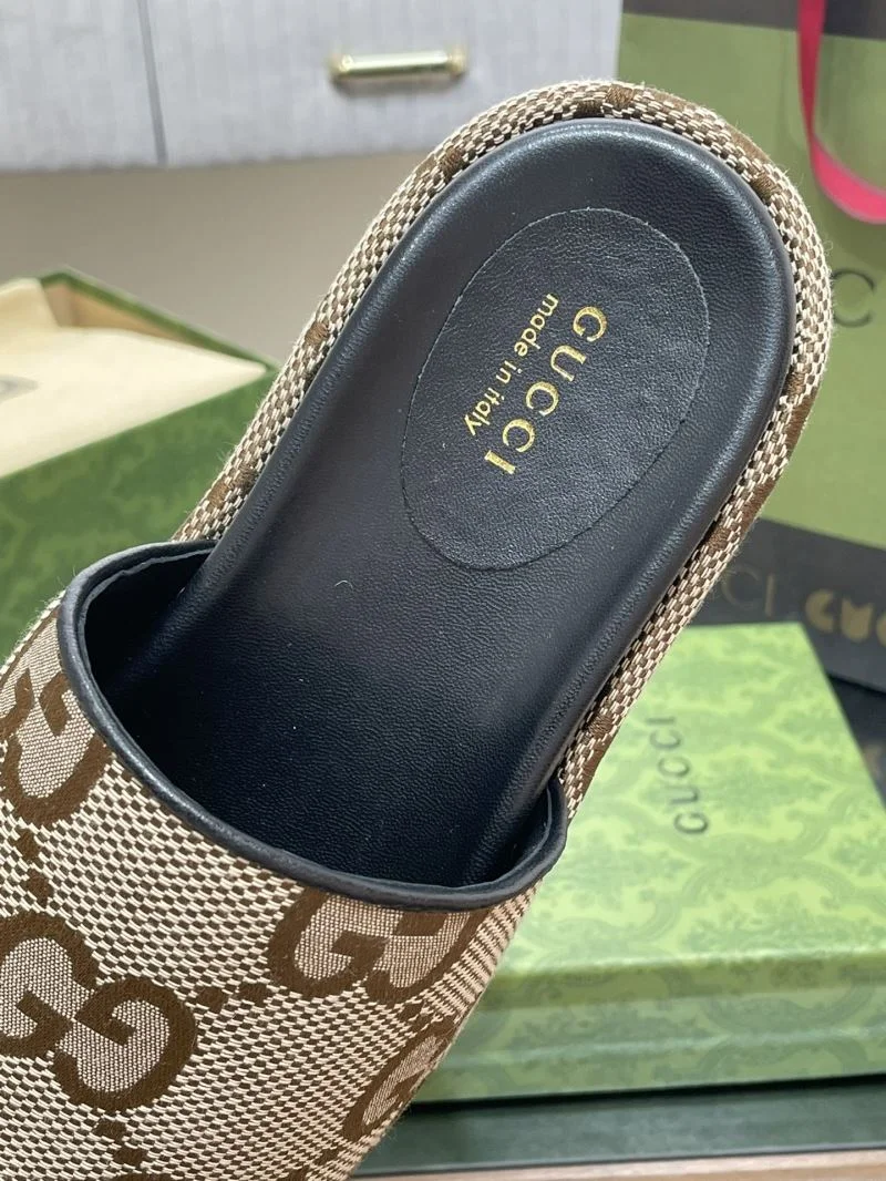 Top match Gucci Slippers