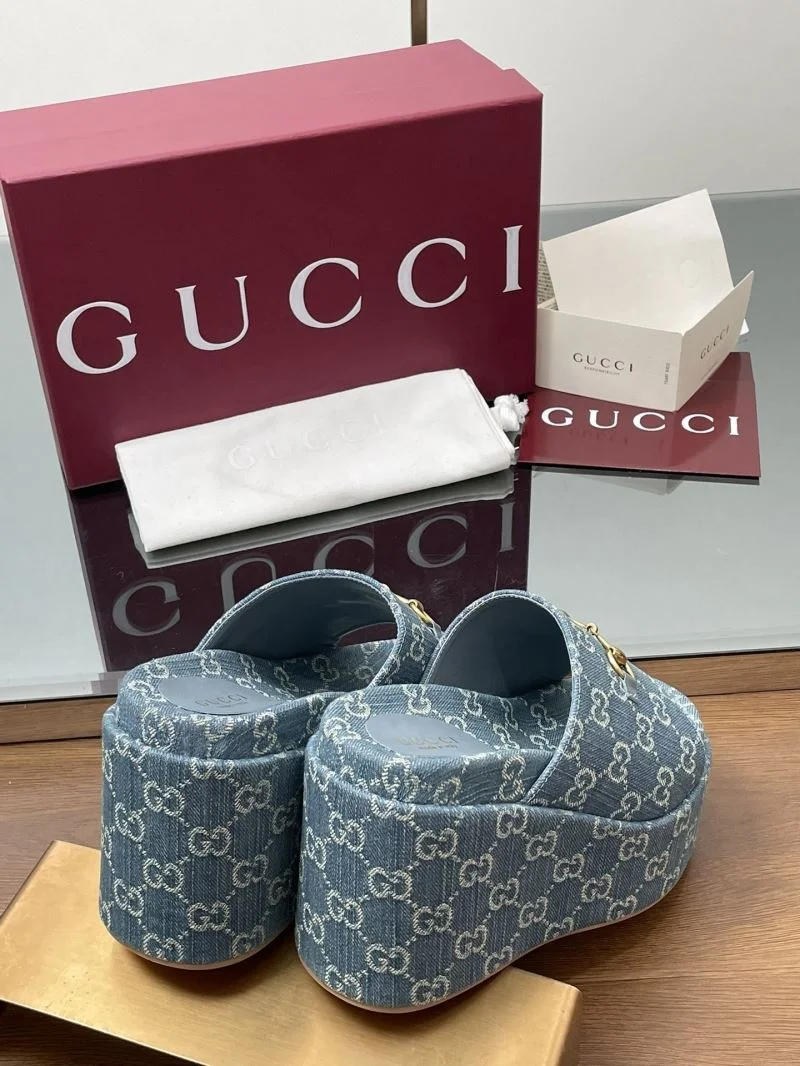 Brand-authenticated Gucci Slippers