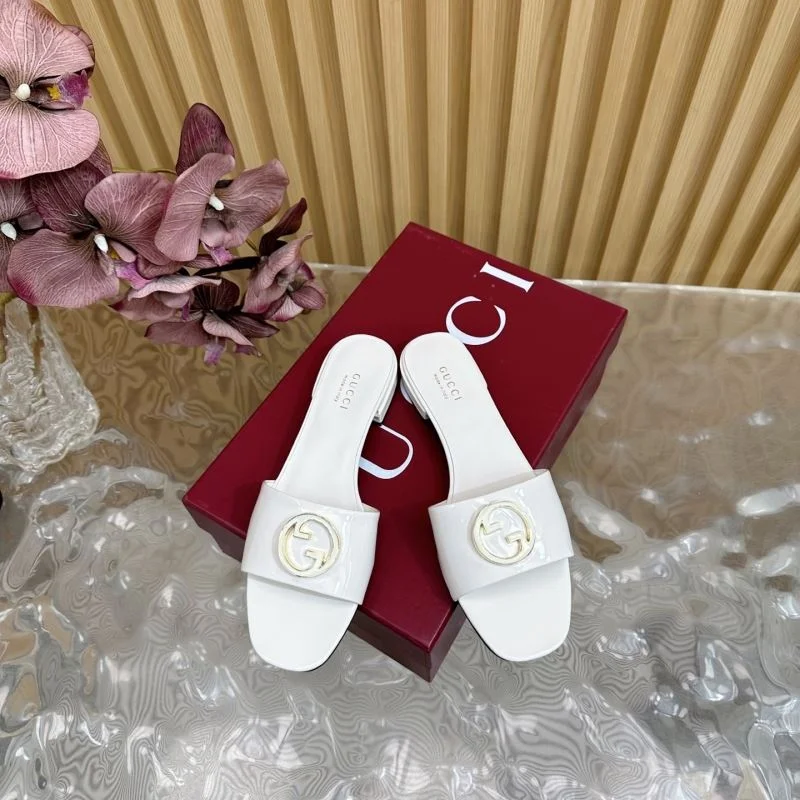 Low-cost Gucci Slippers
