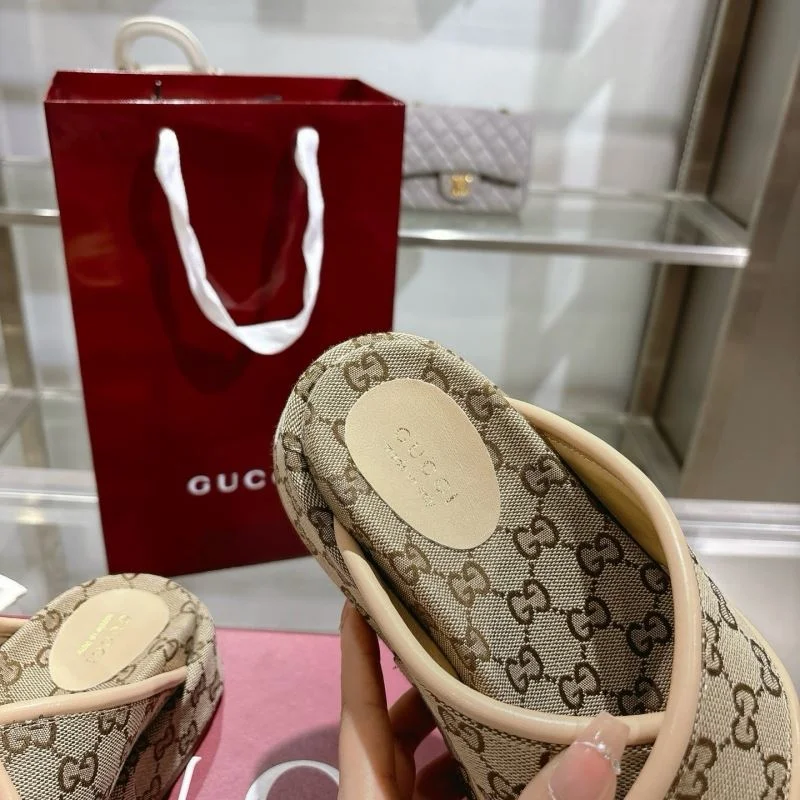 Accurate model Gucci Slippers