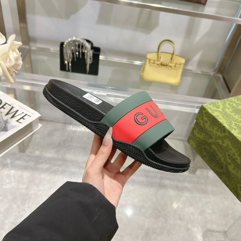 Low-cost Gucci Slippers