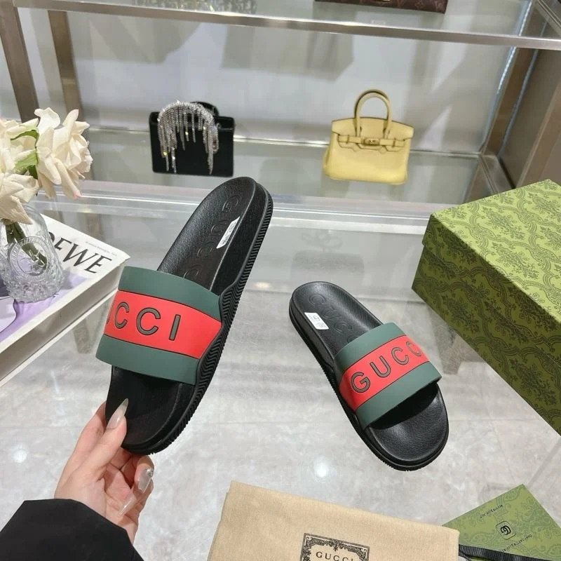 Low-cost Gucci Slippers