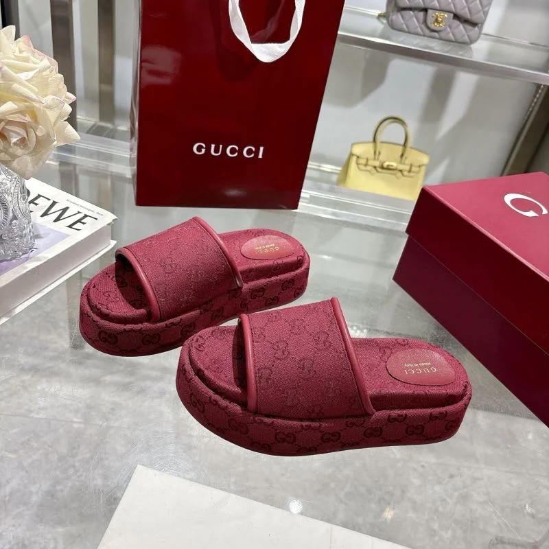Low-cost Gucci Slippers