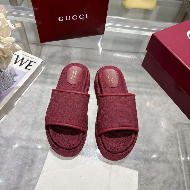 Low-cost Gucci Slippers