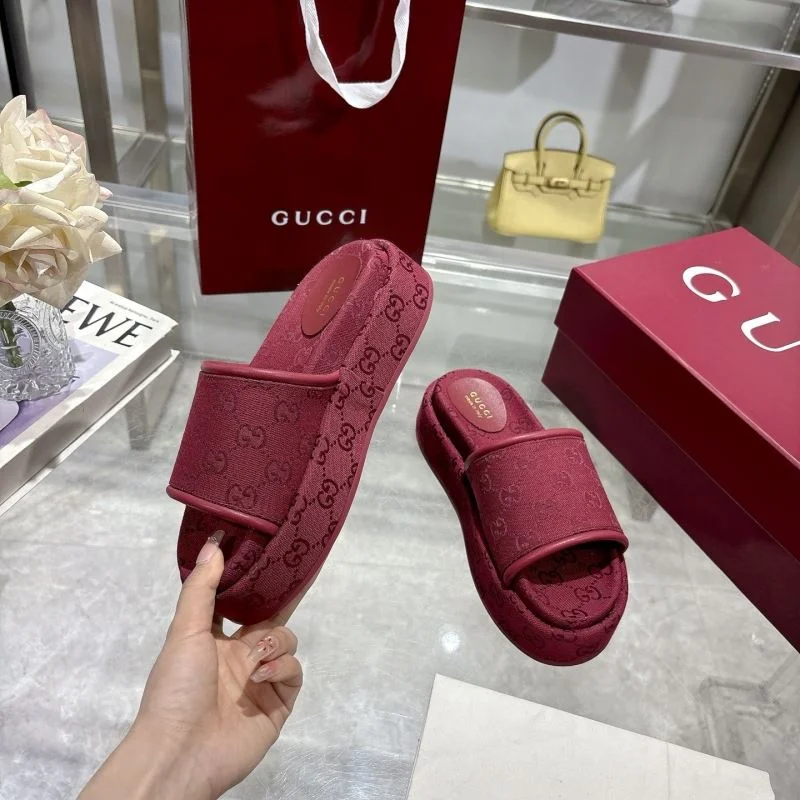 Low-cost Gucci Slippers