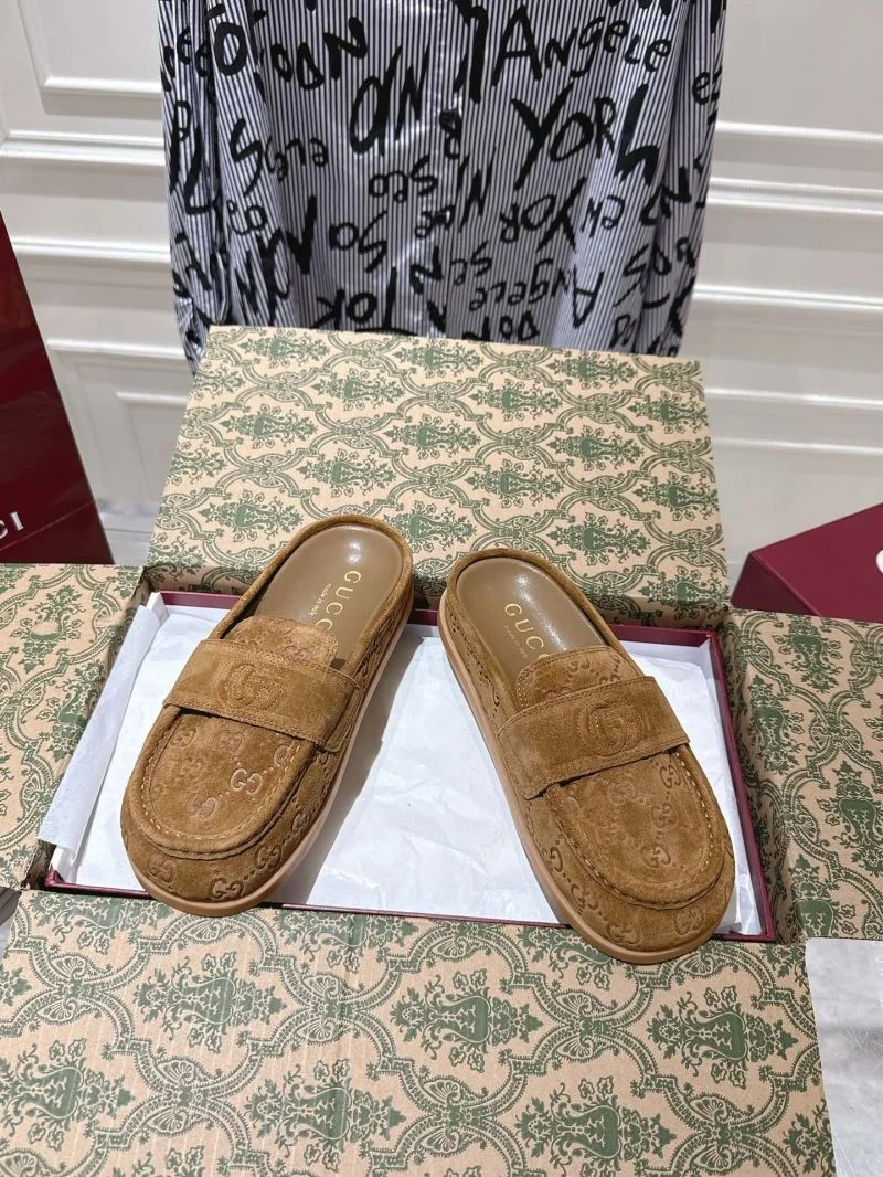 Top match Gucci Slippers